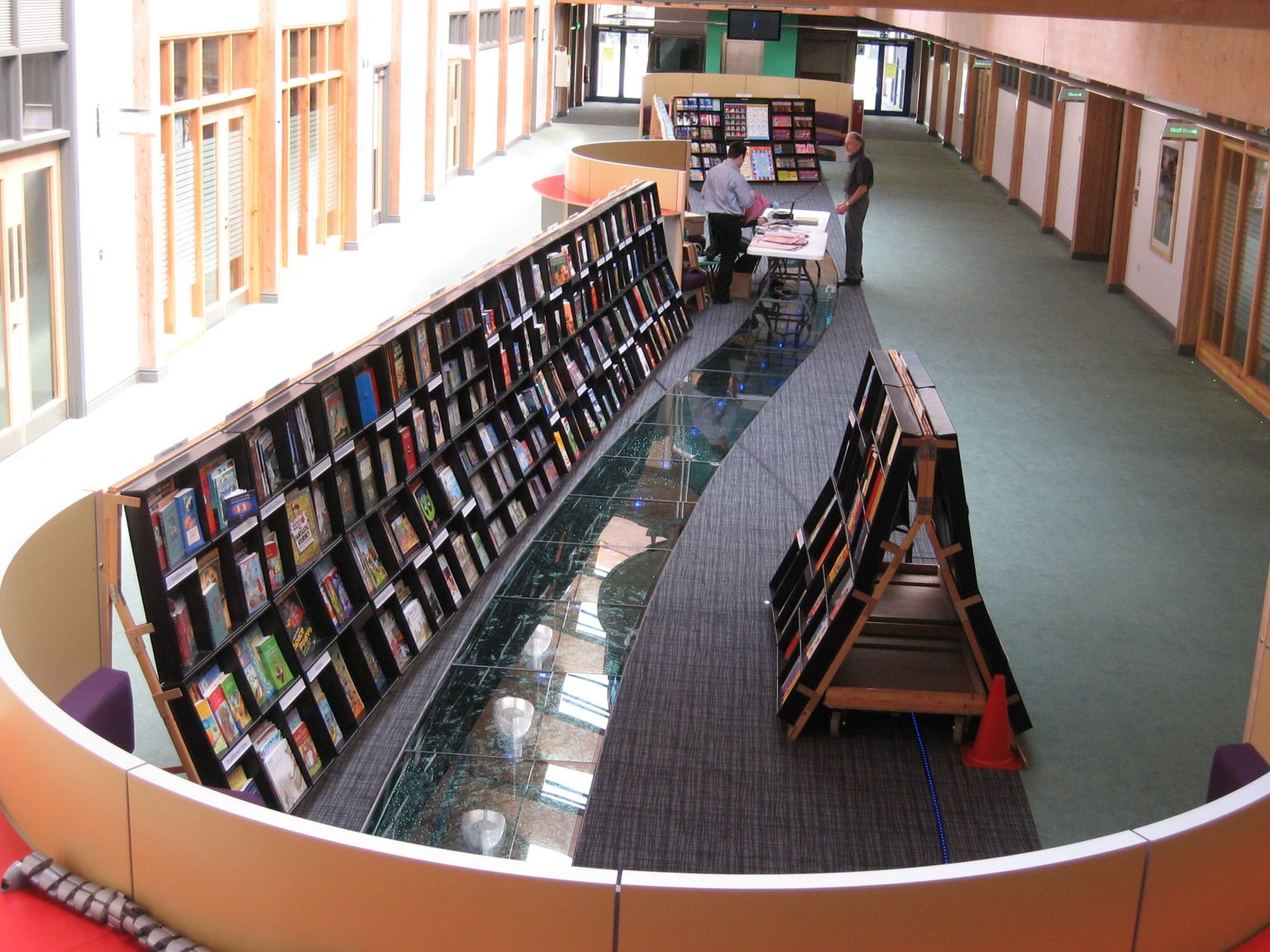 The Roving Bookshop – An independent, mobile bookshop bringing quality ...